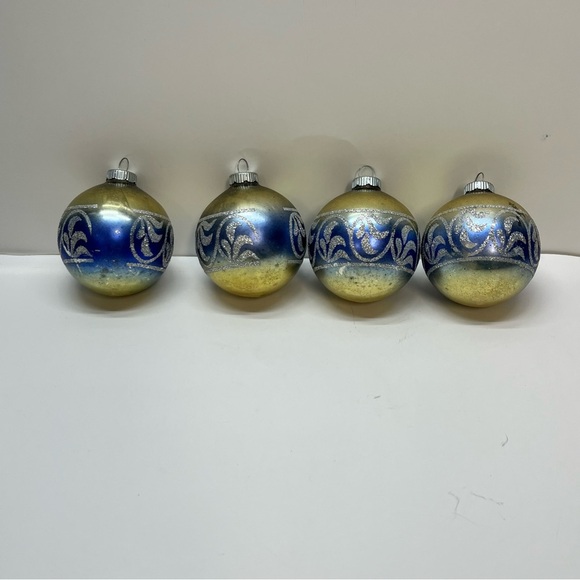 Shiny Brite | Holiday | Vintage Shiny Brite Glass Christmas Ornament ...